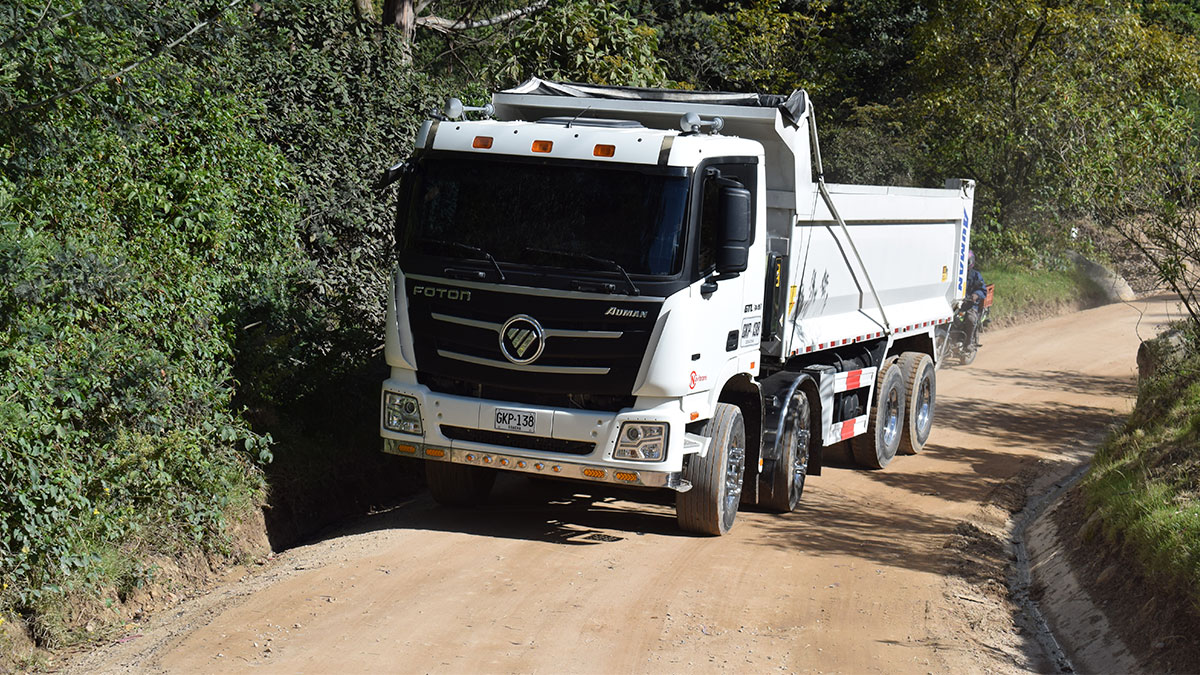 Volqueta 4 Manos - • Navitrans