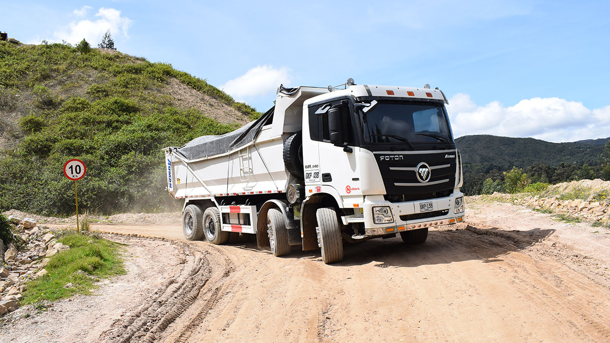 Volqueta 4 Manos - • Navitrans